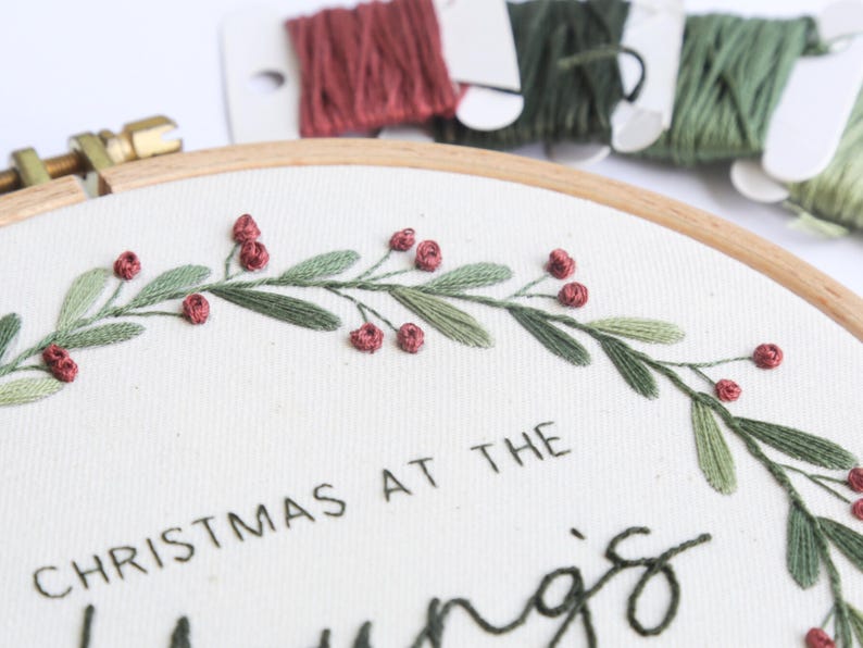 Personalised Name Christmas Wreath Hand Embroidery Pattern, Mistletoe ...