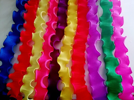 12 Fiesta encanto decor, Mexico, crepe paper strands, Backdrop Baby ...