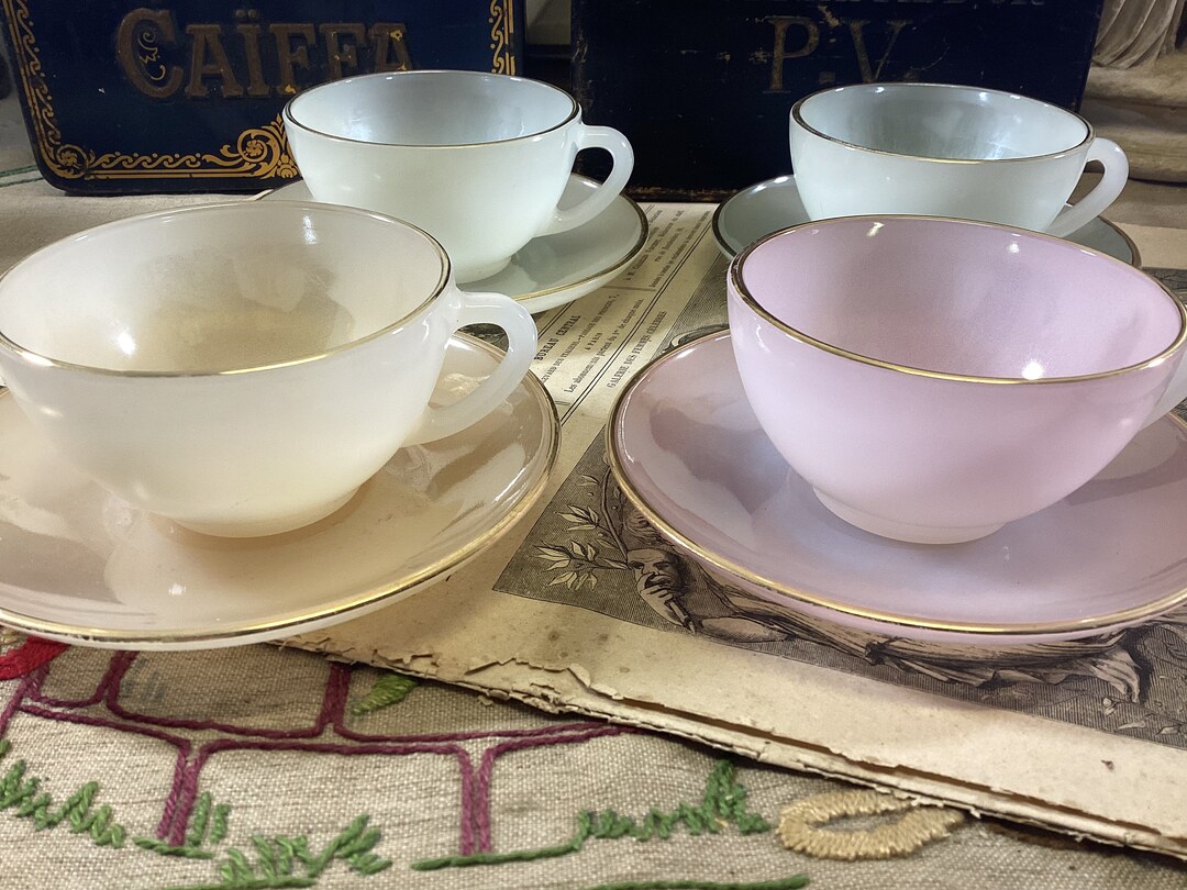 Set of 4 French Vintage ARCOPAL Harlequin Coffee / Tea Cups and Saucers ...