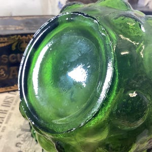 Vintage Collectible Green Genie Bottle With Bubble Pattern,retro Glass ...