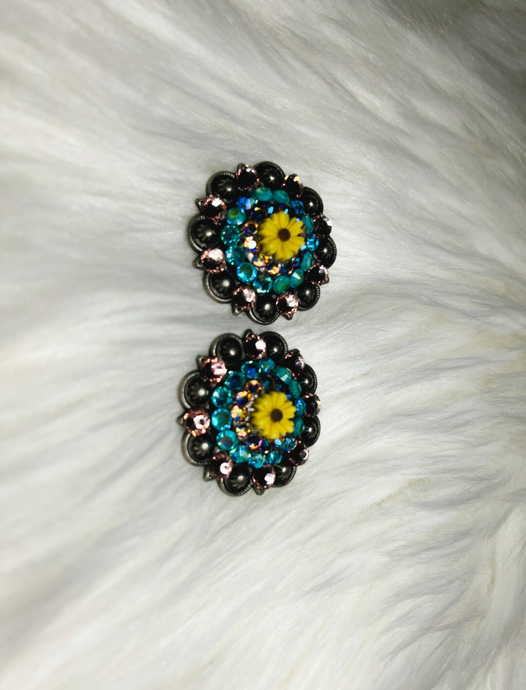 1.5 Inch Round Berry Concho Bling Concho Screw Back - Etsy
