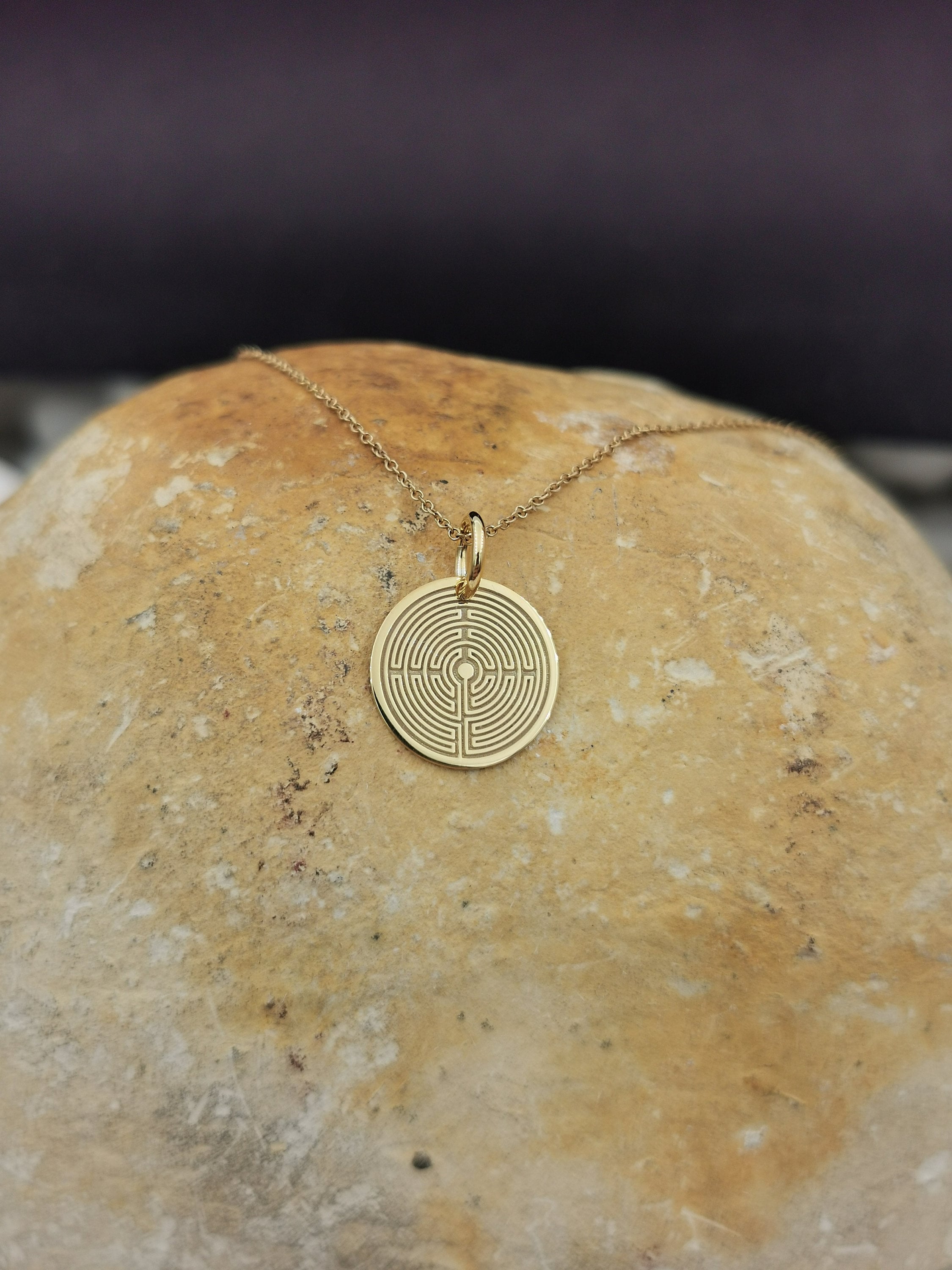 Dainty 14k Solid Gold Labyrinth Necklace Personalized - Etsy