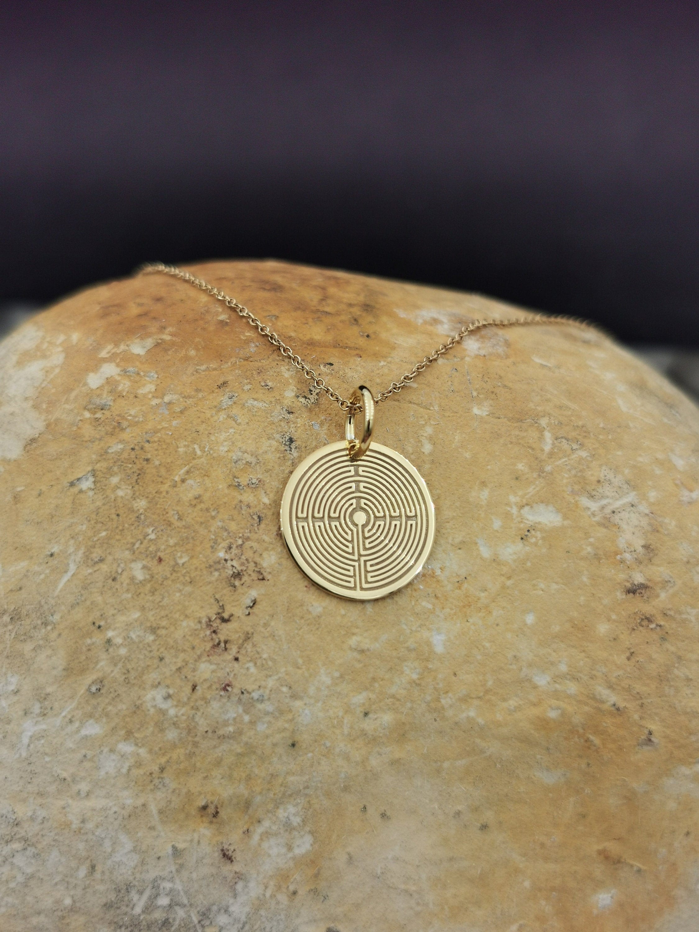 Dainty 14k Solid Gold Labyrinth Necklace Personalized - Etsy