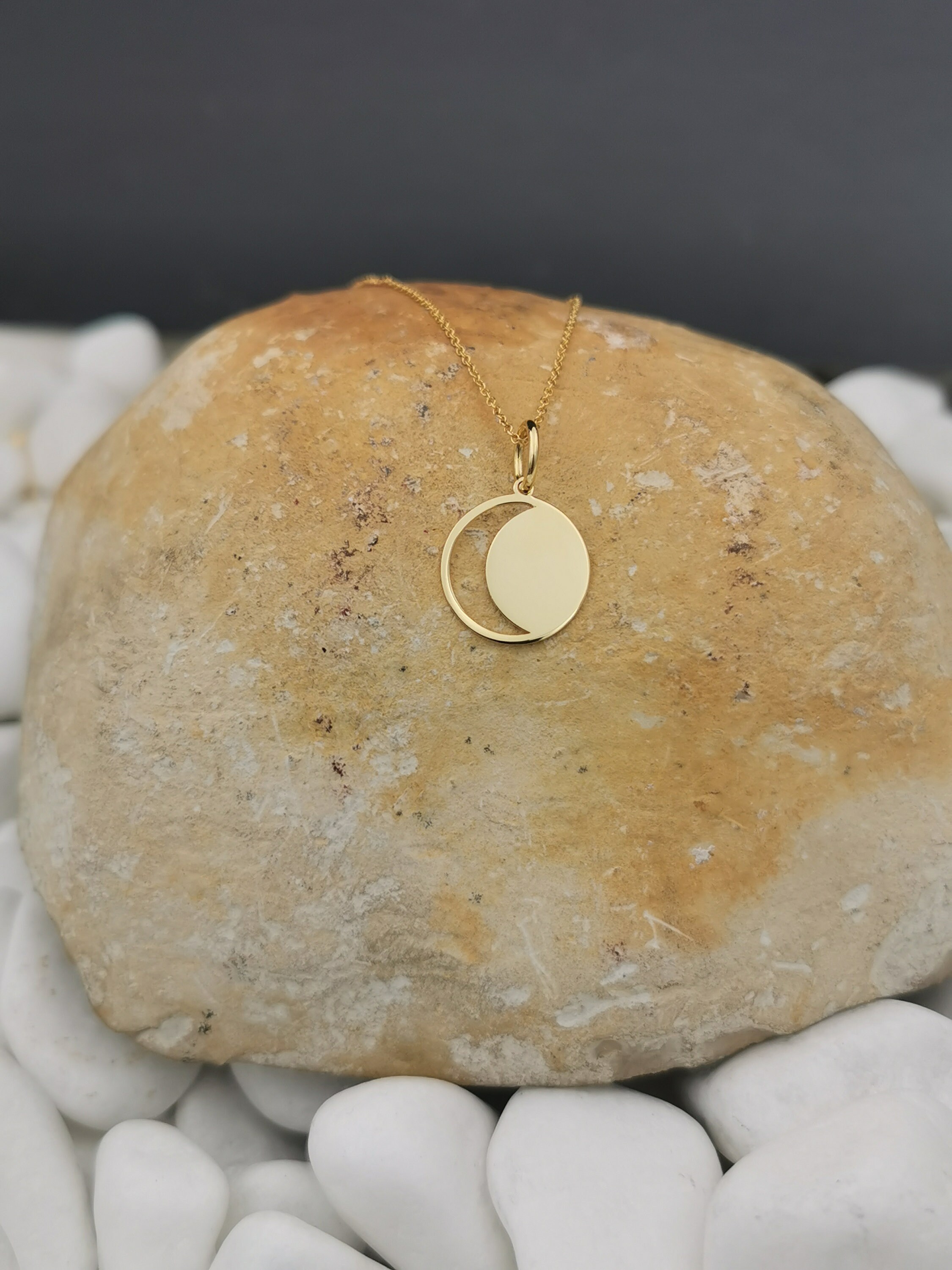 Dainty 14k Solid Gold Moon Necklace Crescent Moon Pendant Etsy