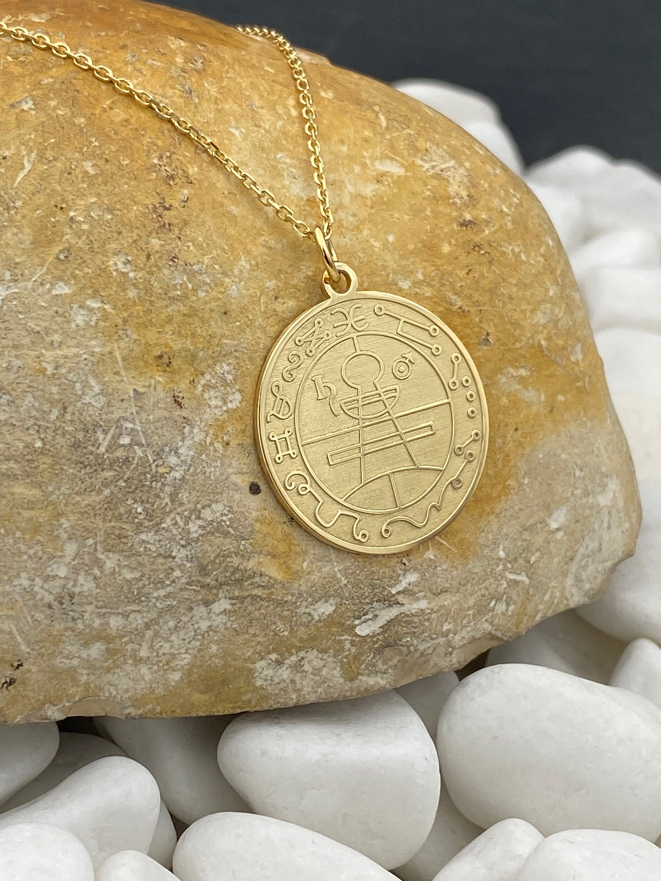14k Solid Gold Seal of Solomon Necklace, Personalized King Solomon ...