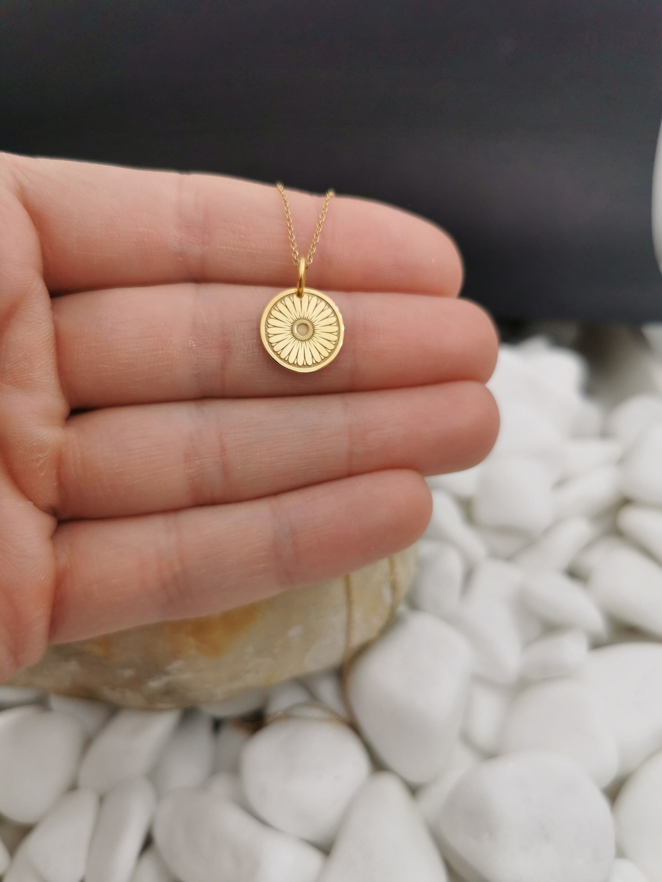 Dainty 14k Solid Gold Daisy Necklace Personalized Daisy - Etsy
