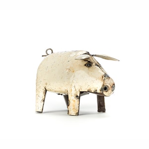 Handcrafted Recycled Metal Pig Garden Sculpture - Reclaimed Materials ...