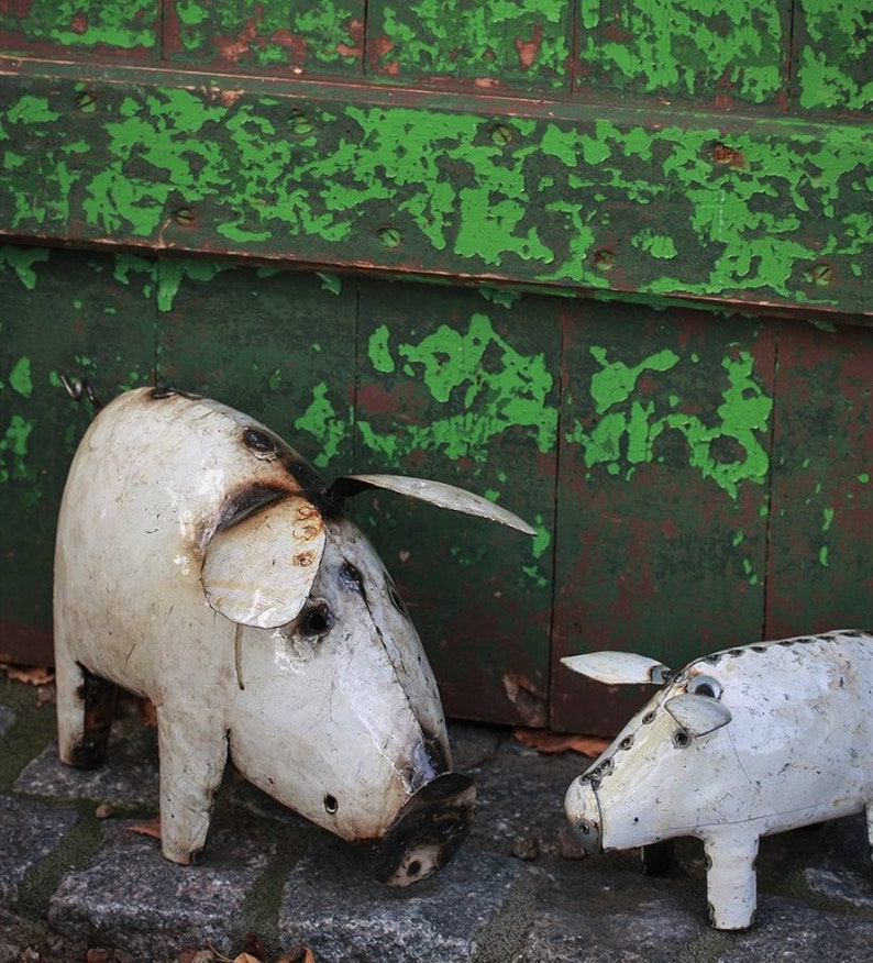 Handcrafted Recycled Metal Pig Garden Sculpture - Reclaimed Materials ...