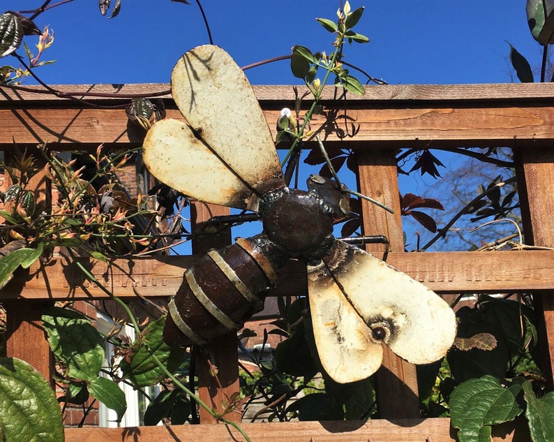 Metal Bee Garden Ornament Sculpture Art Wall Art Recycled | Etsy