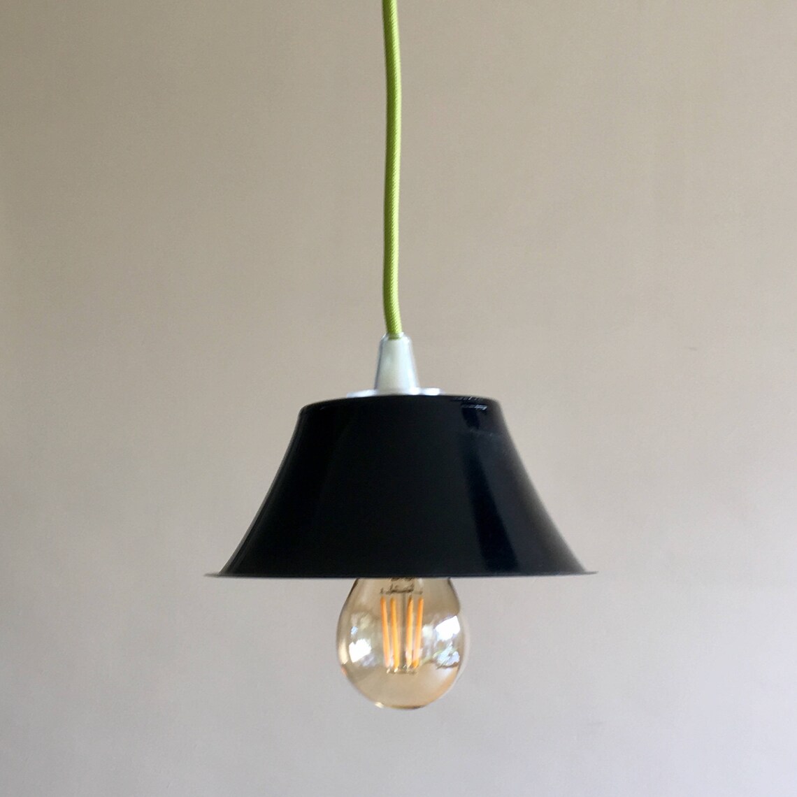 Retro Style Upcycled 7 Inch Single Vinyl Record Lamp in Medium Depth ...