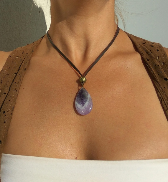 Amethyst Pendant Necklace for Women Amethyst Gemstone Necklace Leather Necklace Gemstone Jewelry Natural Stone Necklace Boho Jewelry