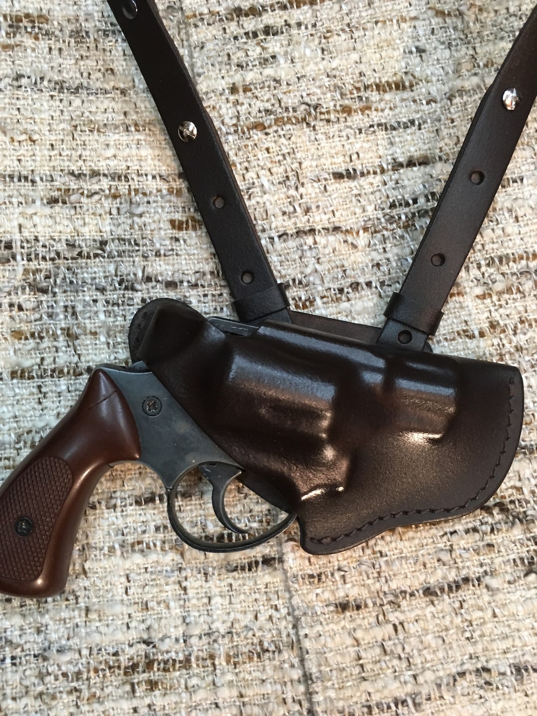 Smith & Wesson 38 Special 2" J Frame. Leather Shoulder Holster ...