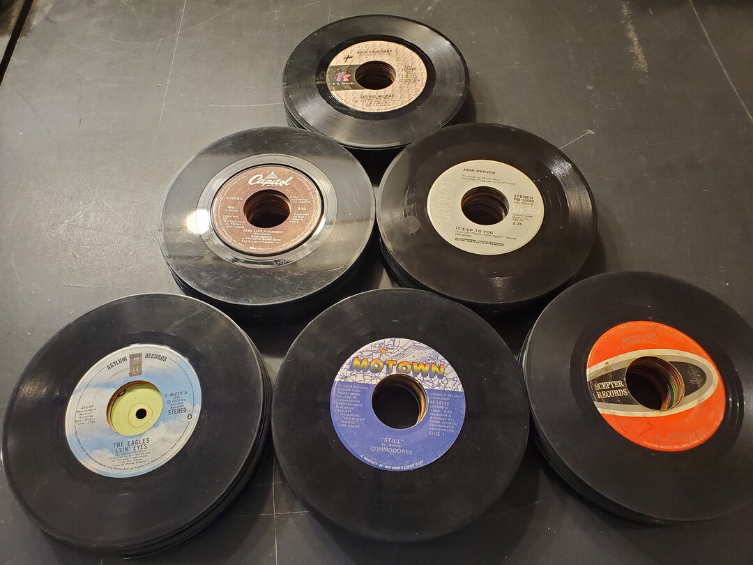 Lot of 200 45rpm Pop Music Records From the 60's 70's 80's for Arts and ...