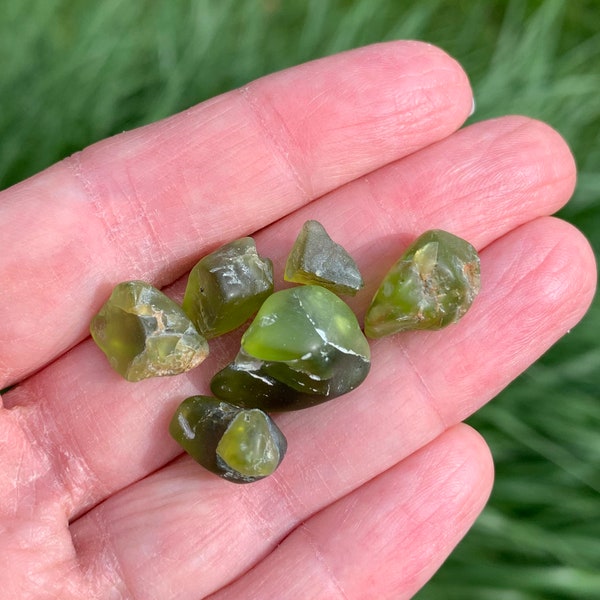 Peridot Raw Crystal - Etsy