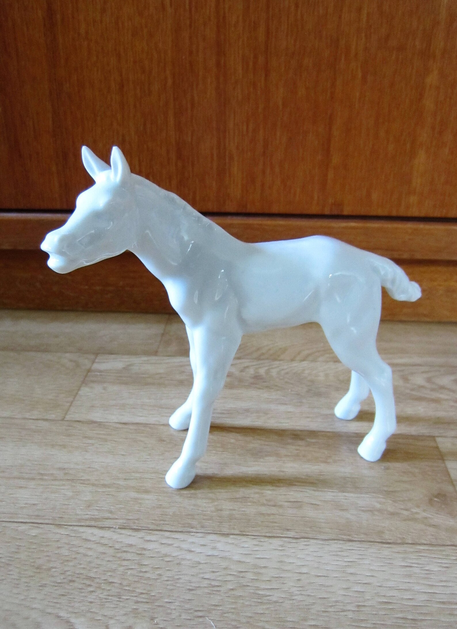 Vintage German Schaubach Kunst White Porcelain Figurine Foal Baby Horse ...