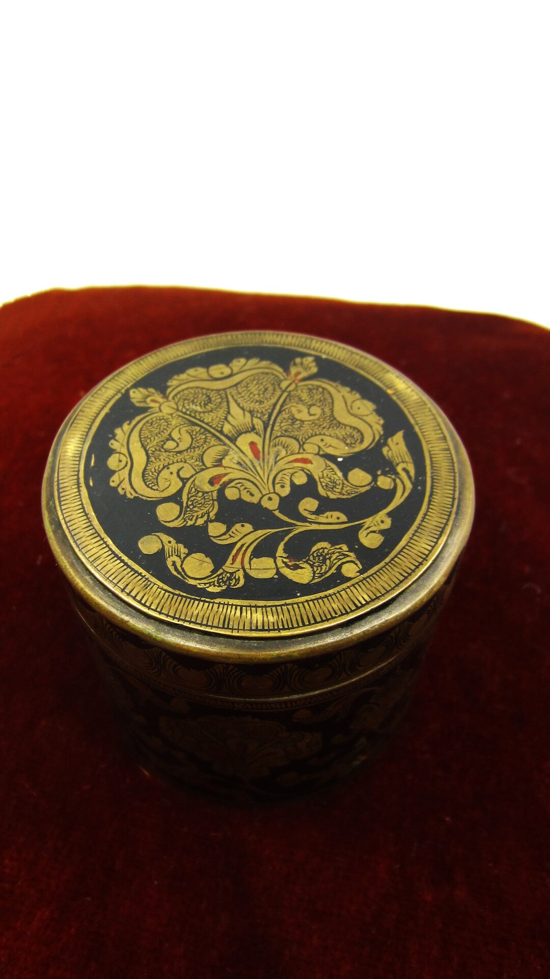Antique Indian Small Metal Box and Cover Niello Decorations Engraved ...
