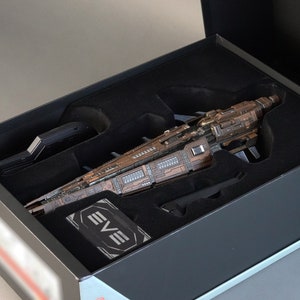 EVE Online Official Ship Model Minmatar Battlecruisers Hurricane ...