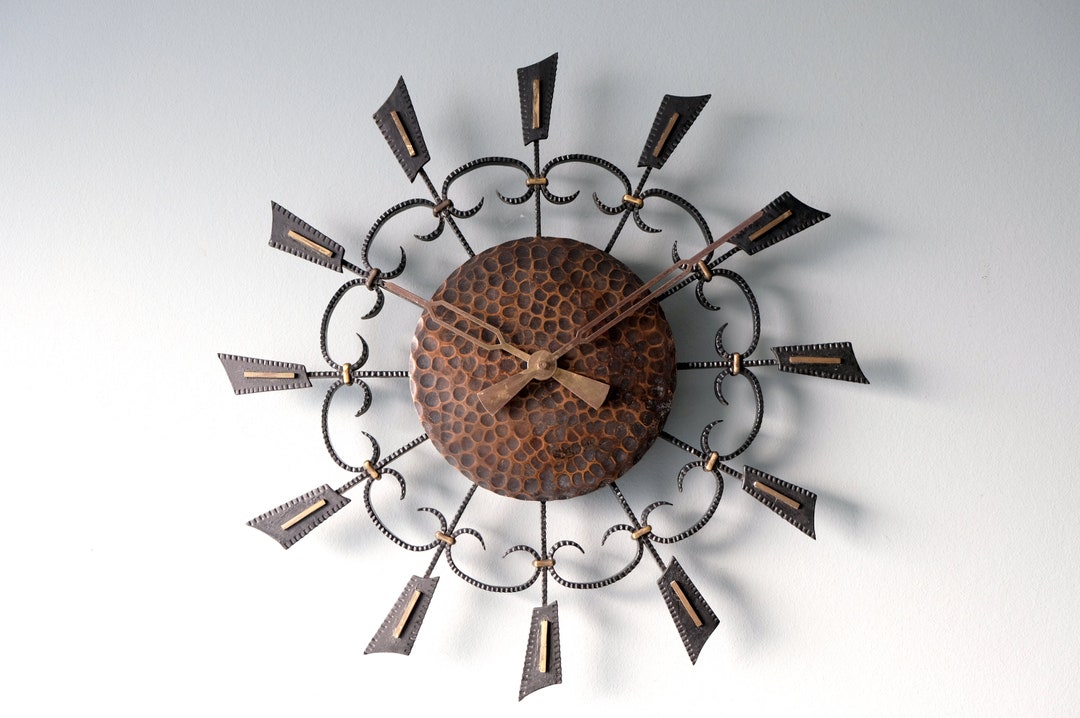 Vintage Mid Century Modern Brutalist Design Sunburst Clock 60s Kitchen ...