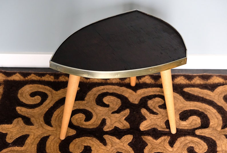 Vintage 50s Kidney Table Triangle Flower Stool Stool Solid Wood Tripod ...