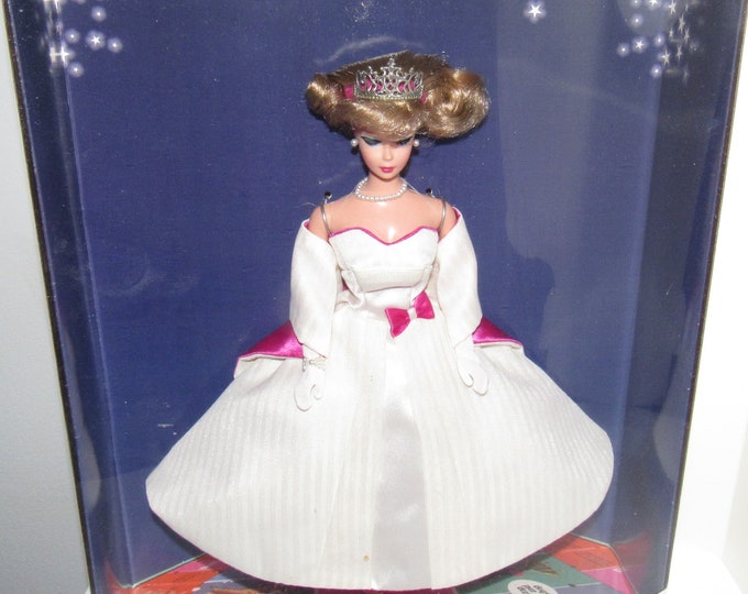MIB NRFB Rare "queen of the Prom" 2001 National Barbie Doll Convention ...