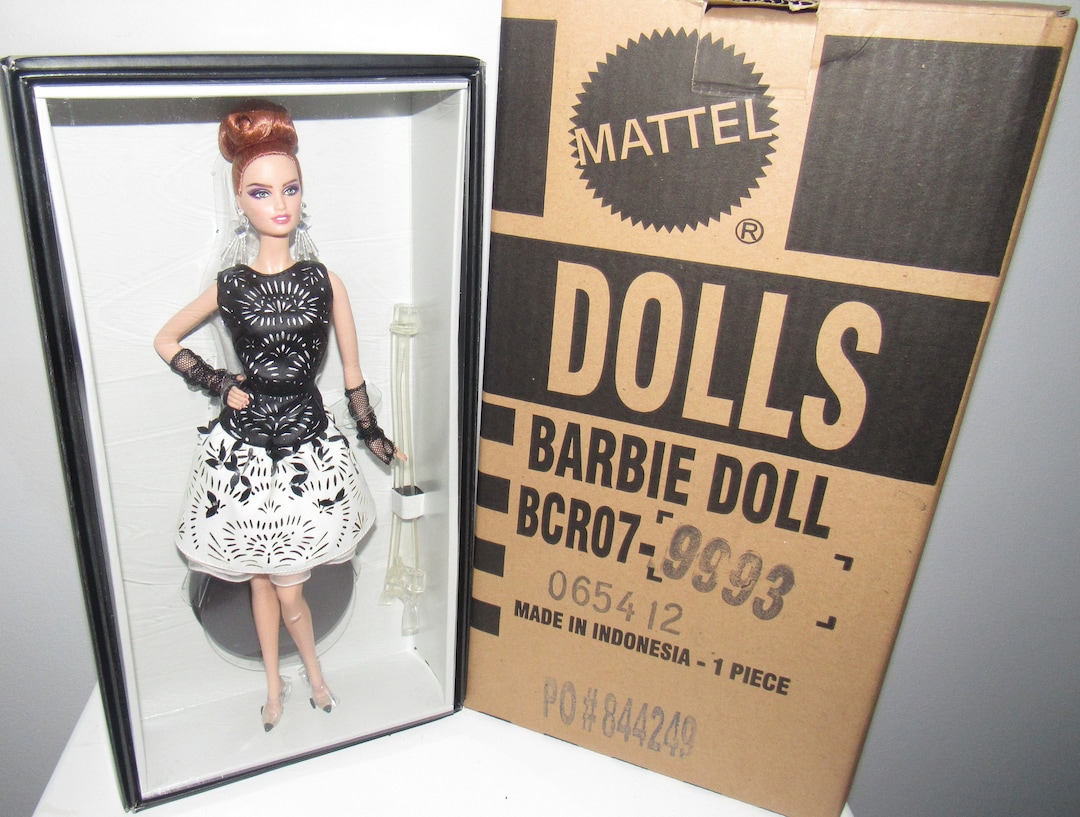MIB NRFB Stunning Classic Evening Gown Barbie #CGT31 W/shipper Platinum ...