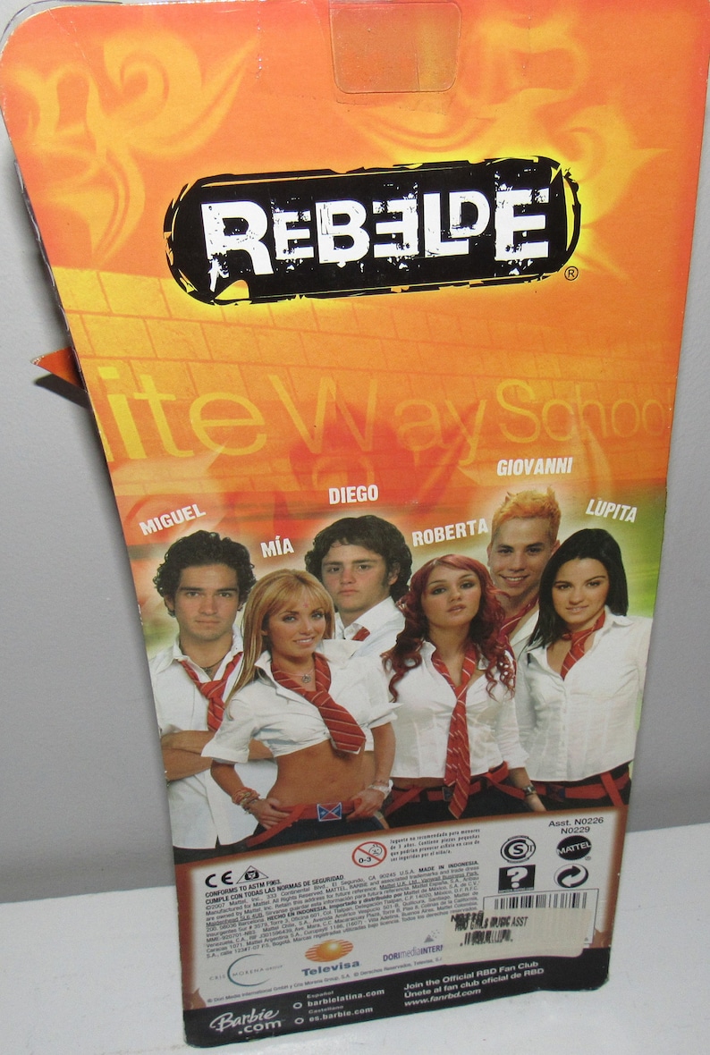 MIB NRFB Barbie RBD Rebelde Telenovela Lupita Fernandez Doll Singer ...