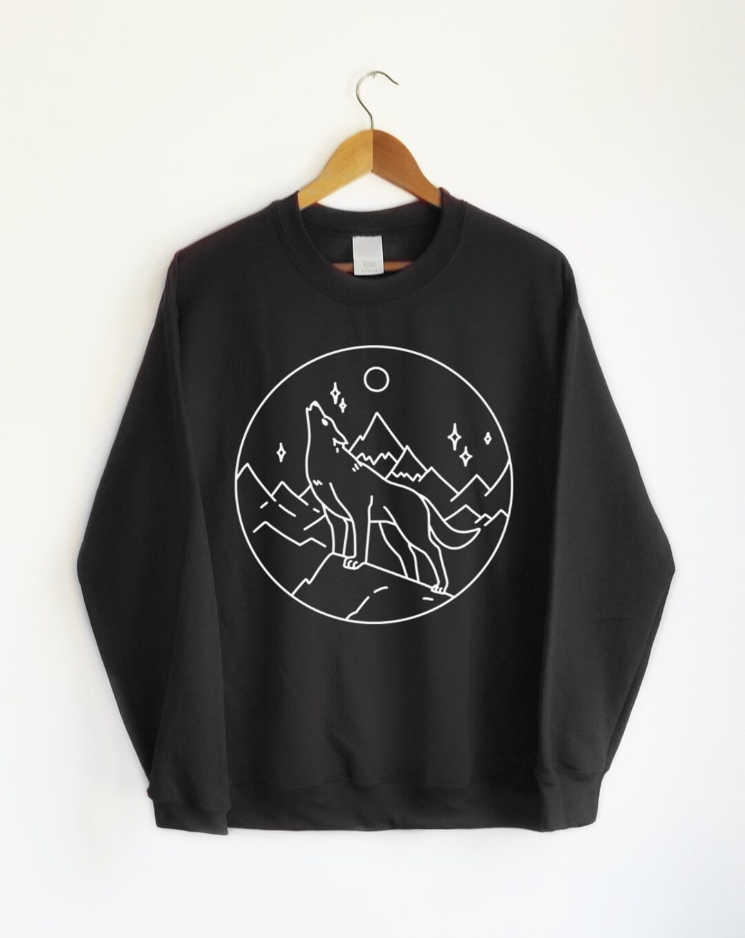 Wolf Howling Sweatshirt Wolf Shirt, Wolf, Spirit Animal Shirt, Hiking ...