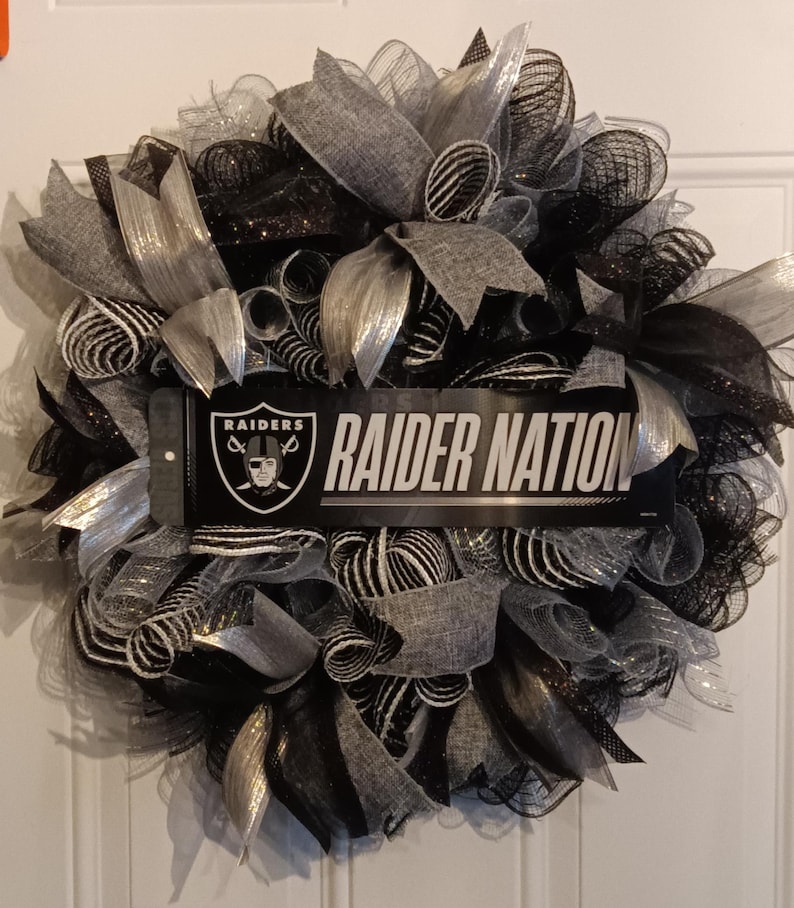 Raider Nation Wreath - Etsy