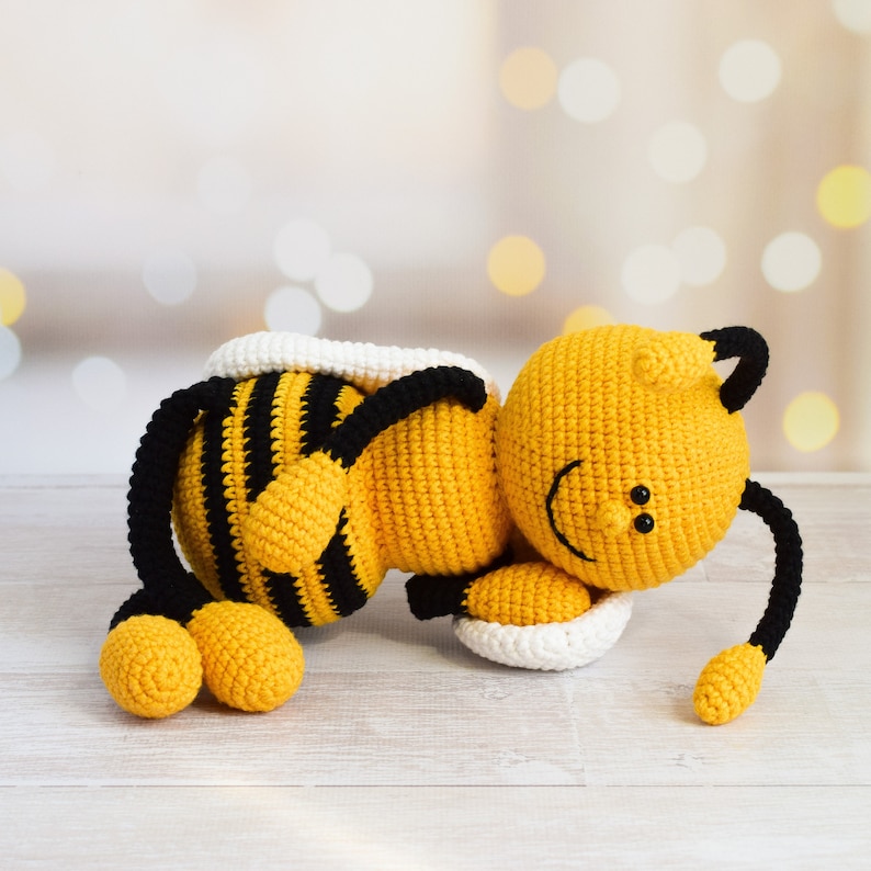 Easy Pattern Crochet Bee With Long Legs Bumblebee Amigurumi - Etsy