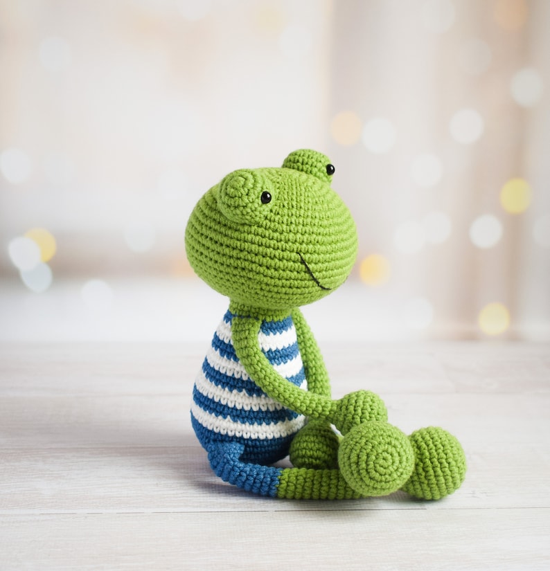 Easy Pattern Crochet Frog With Long Legs Frog Amigurumi PDF - Etsy