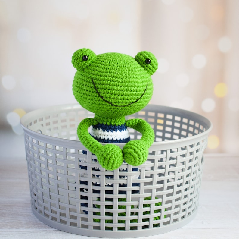 Easy Pattern Crochet Frog With Long Legs Frog Amigurumi PDF | Etsy