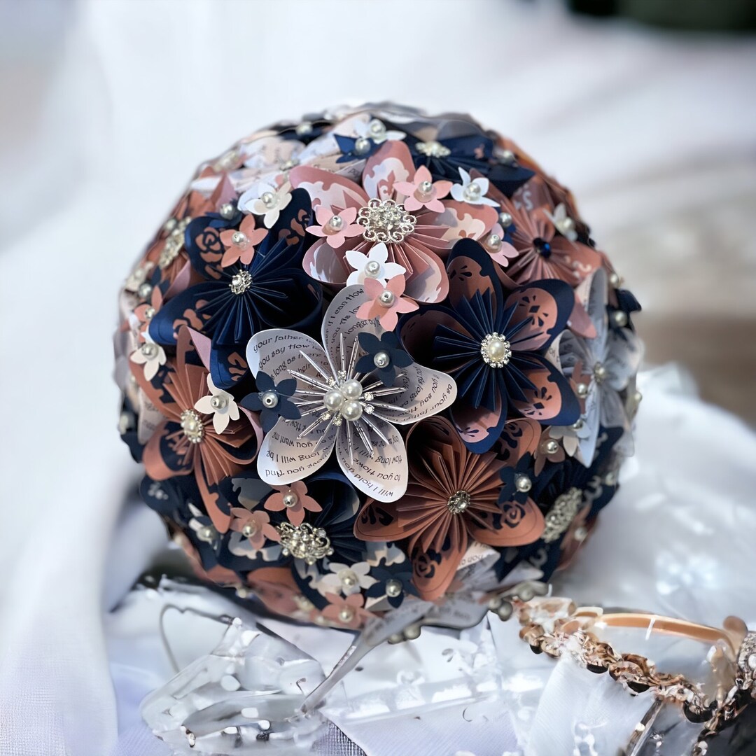 Paper Flowers Wedding Bouquet With Book Pages. Wedding Flowers Bridal ...