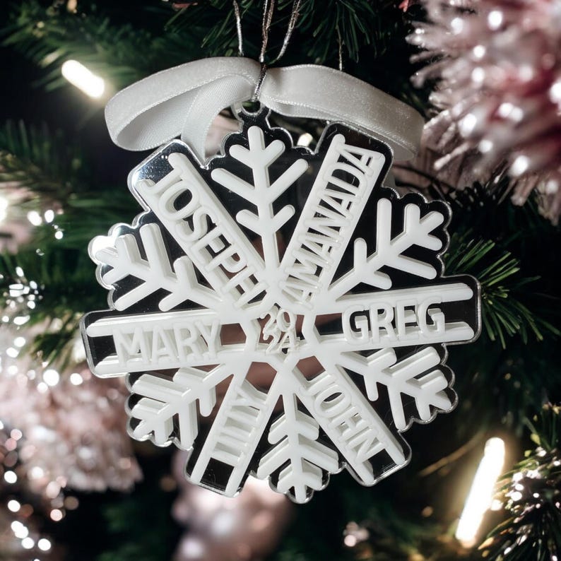 Personalized Family Names Snowflake Ornament: Silver Acrylic Christmas ...