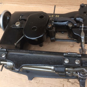 Singer 107 W 19 Industrial Sewing Machine Head for Four Needles for ...