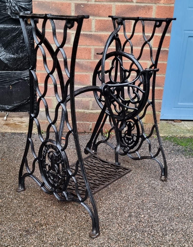 Vintage Singer Sewing Machine Frame at Kara Torres blog