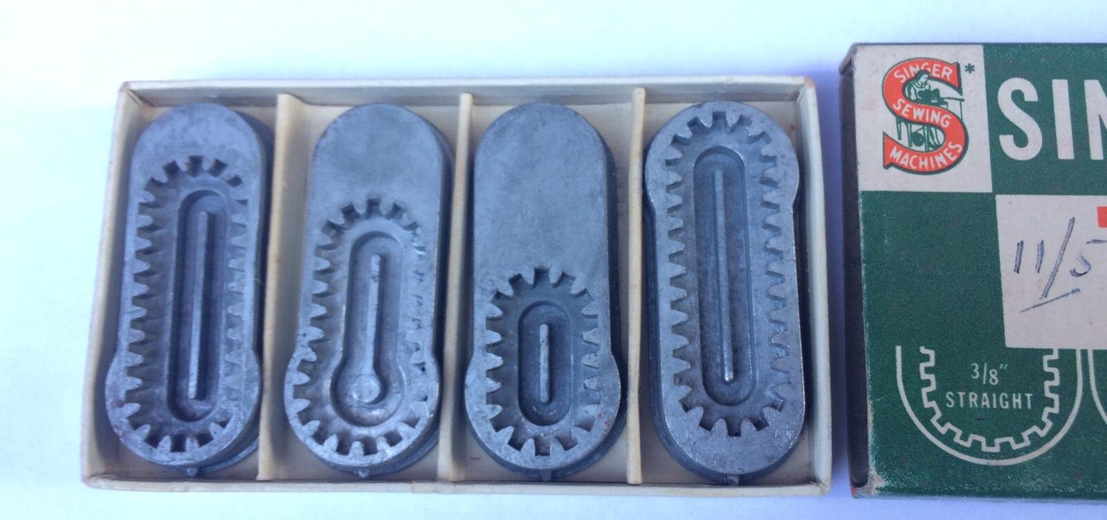 4 X Singer Buttonhole Templates for 160506 & 160743 - Etsy