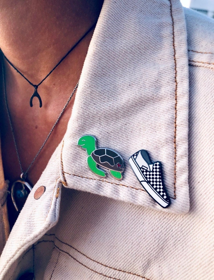 Sea Turtle Pin | Hard Enamel Pin | Collectible Pin | Save the Ocean ...