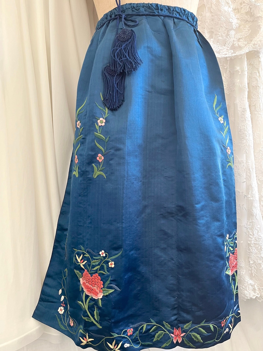 Vintage Chinese Embroidered Blue Silk Apron - Etsy