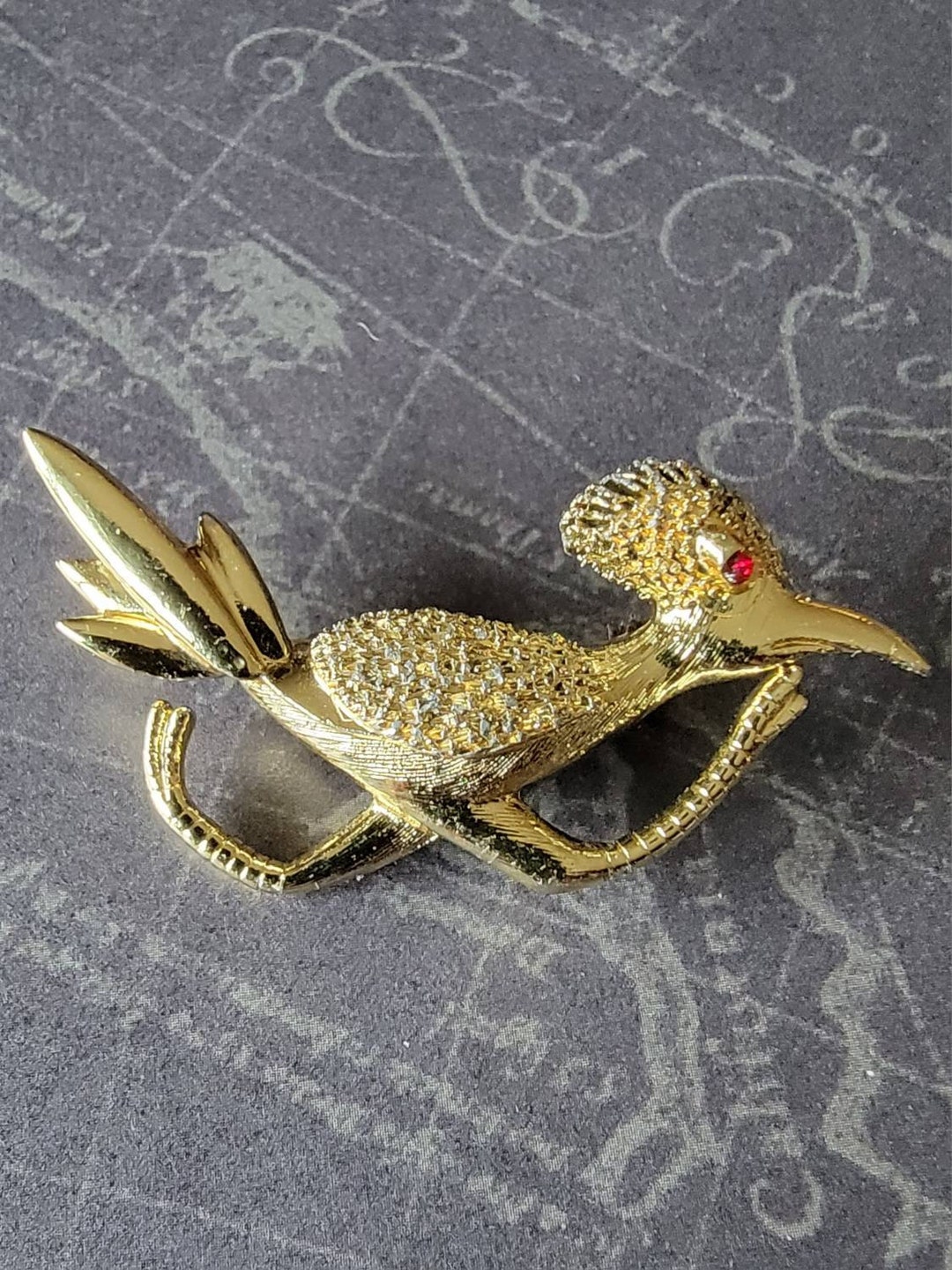 Retro Gold Red Eyed Roadrunner Pin Brooch Resale - Etsy