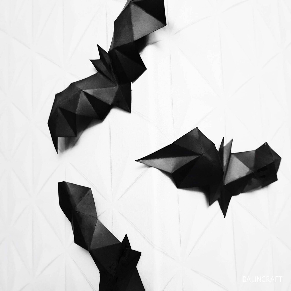 BAT Low Poly DIY 3D paper Papercraft template Day of the | Etsy