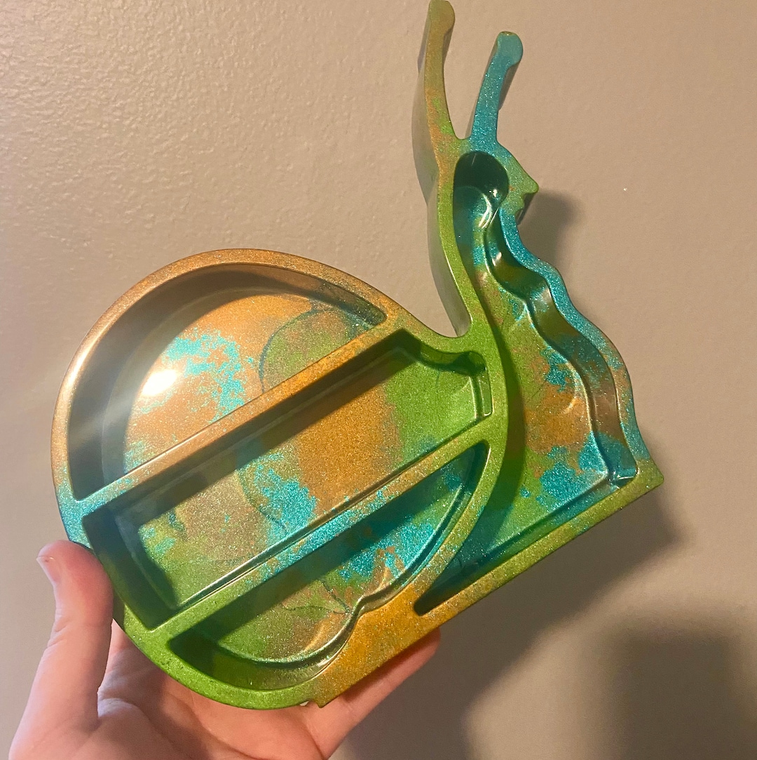 Snail Decor/mini Shelf customizable - Etsy