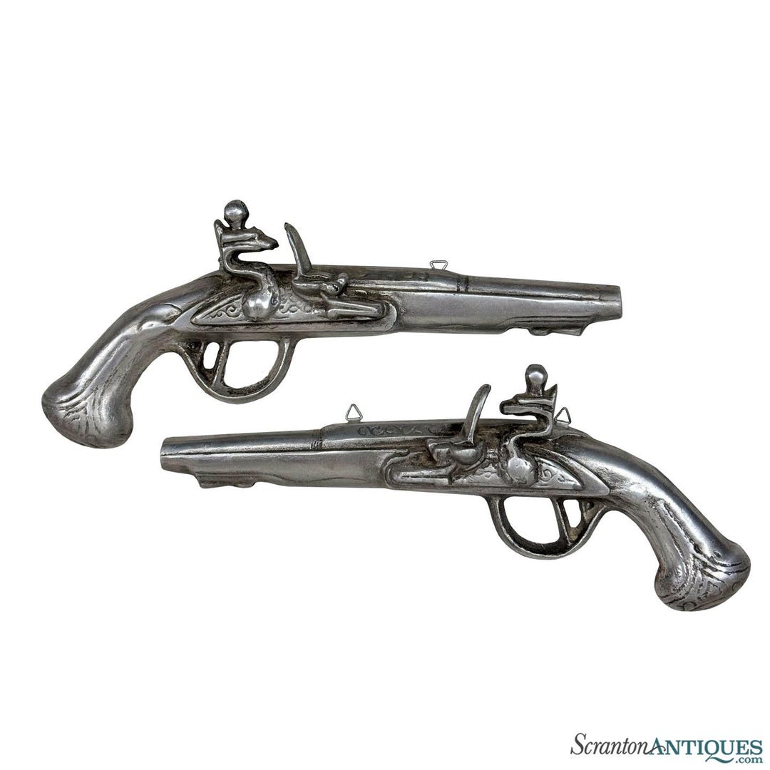 Vintage Traditional Flintlock Pistol Decorative Wall Hanging Sculpture ...