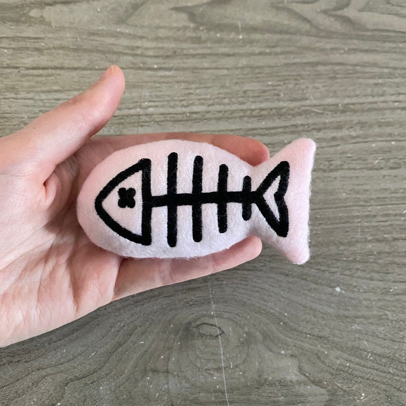 Fish Skeleton Cat Toy Handmade Cat Vegan Cat Toy Gift for Cat | Etsy