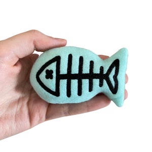 Fish Skeleton CAT Toy, Handmade Cat Vegan Cat Toy Gift for Cat Lover ...