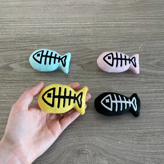 Fish Skeleton Cat Toy Handmade Cat Vegan Cat Toy Gift for Cat | Etsy