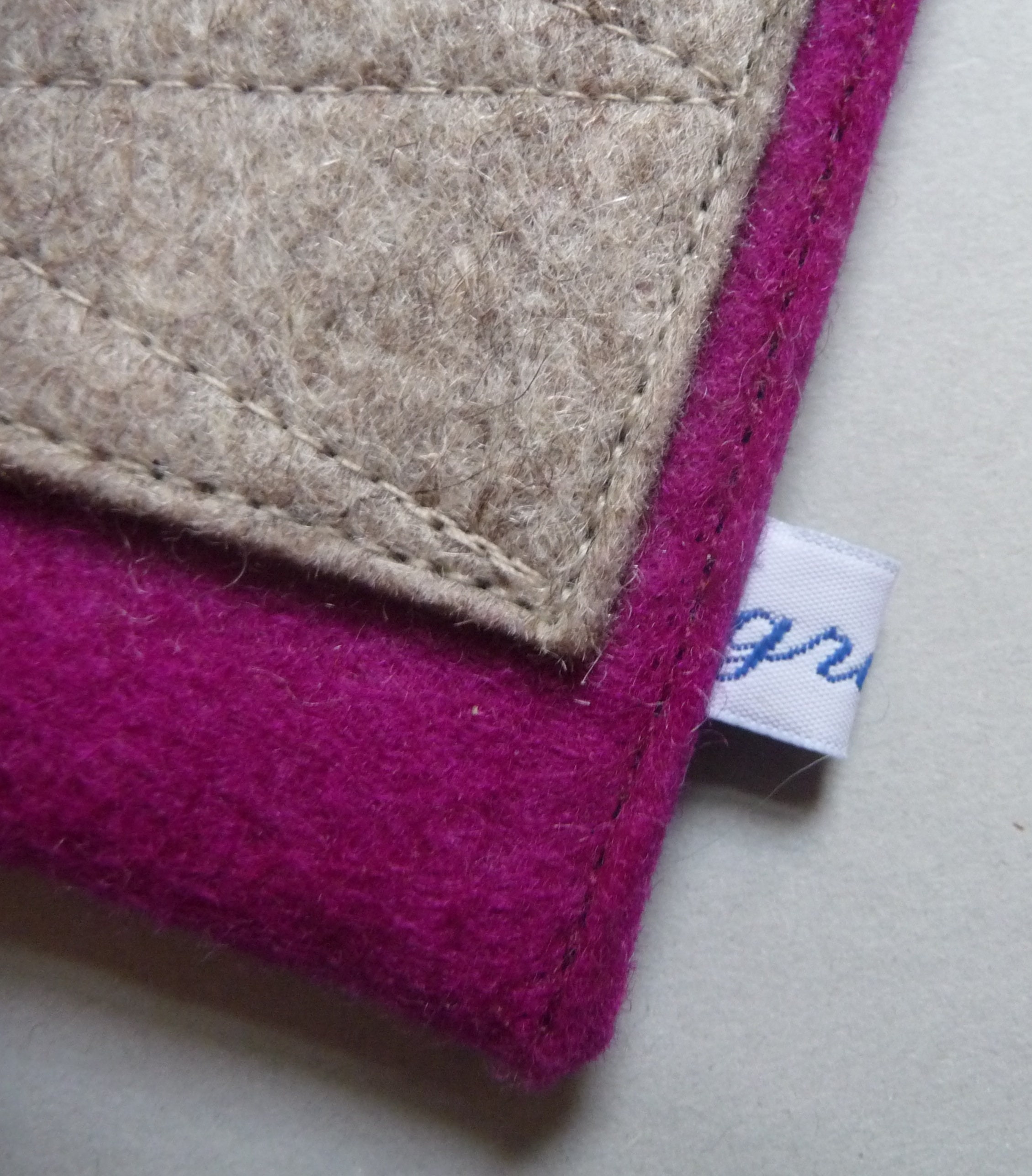 Ipod Nano Sleeve "pink Pocket" Pure New Wool, Felt, Shock-absorbing ...