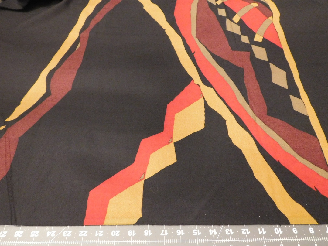 Vintage Fabric From the 1980s, GORGEOUS Print, Beautiful Lightweight ...