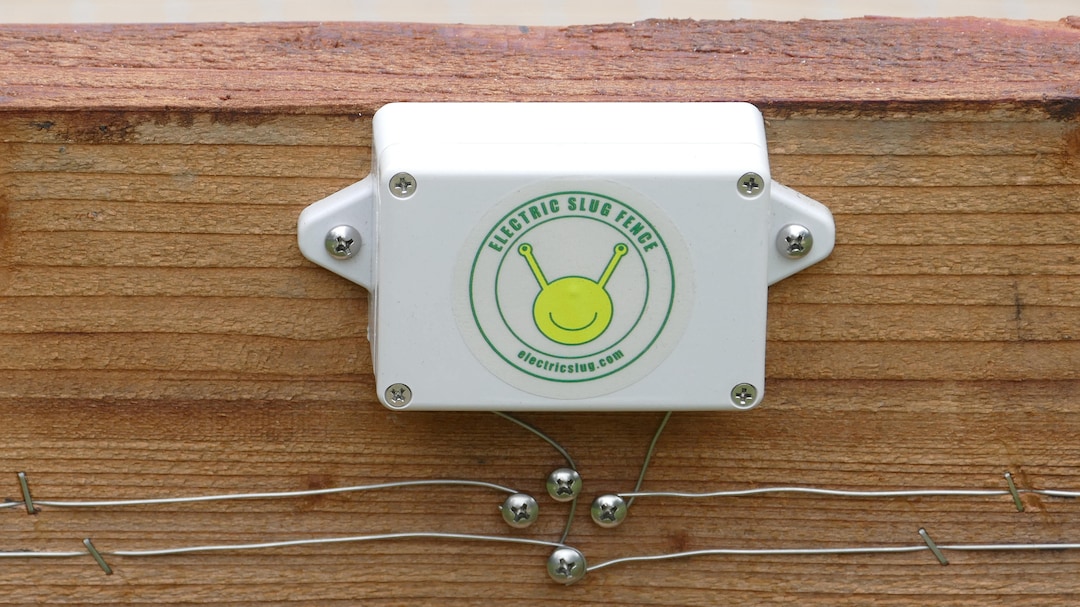 Electric Slug and Snail Fence Kit. Protection for Plants, Easy to Use ...