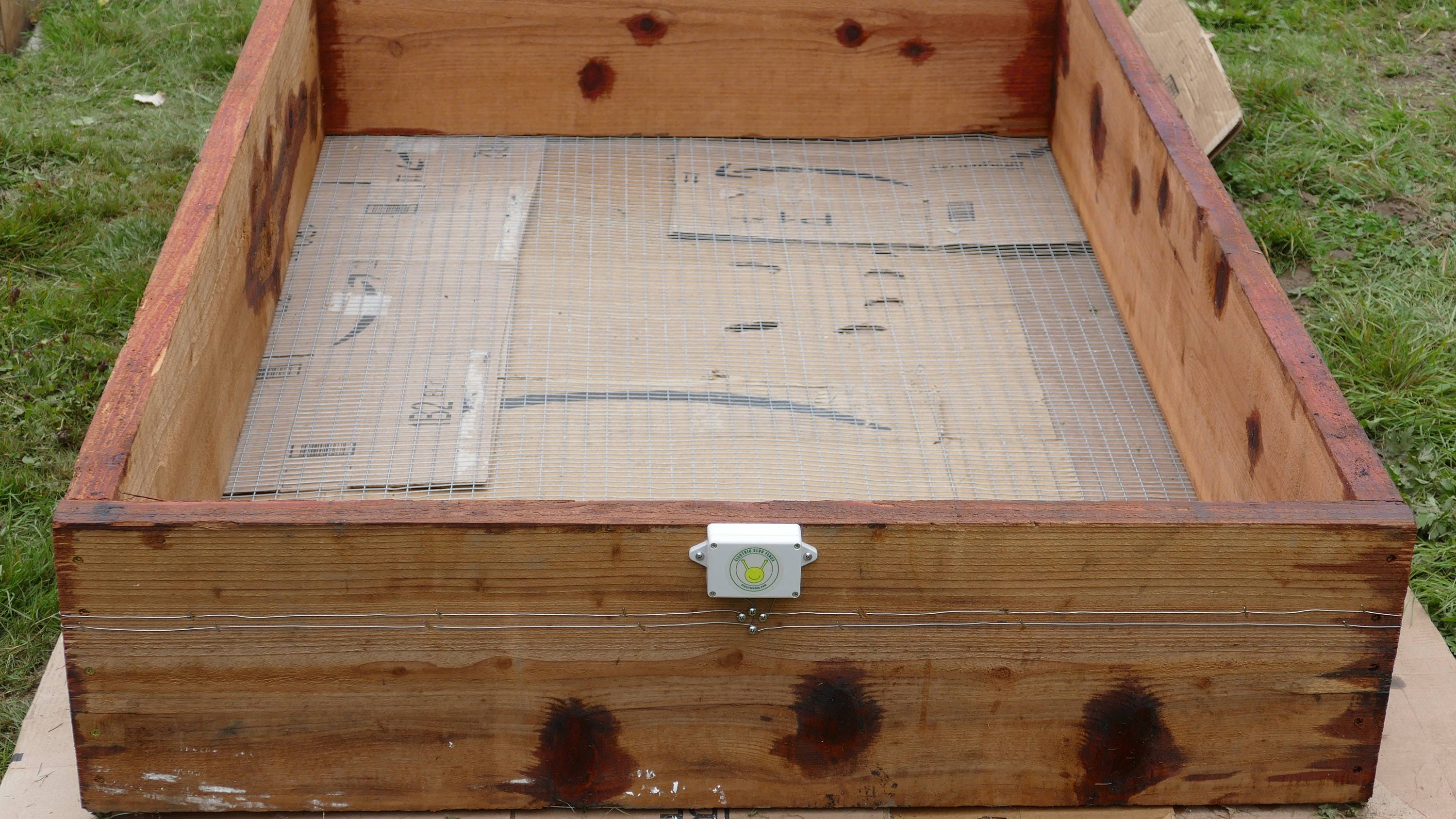 Electric Slug and Snail Fence Kit. Protection for Plants, Easy to Use ...