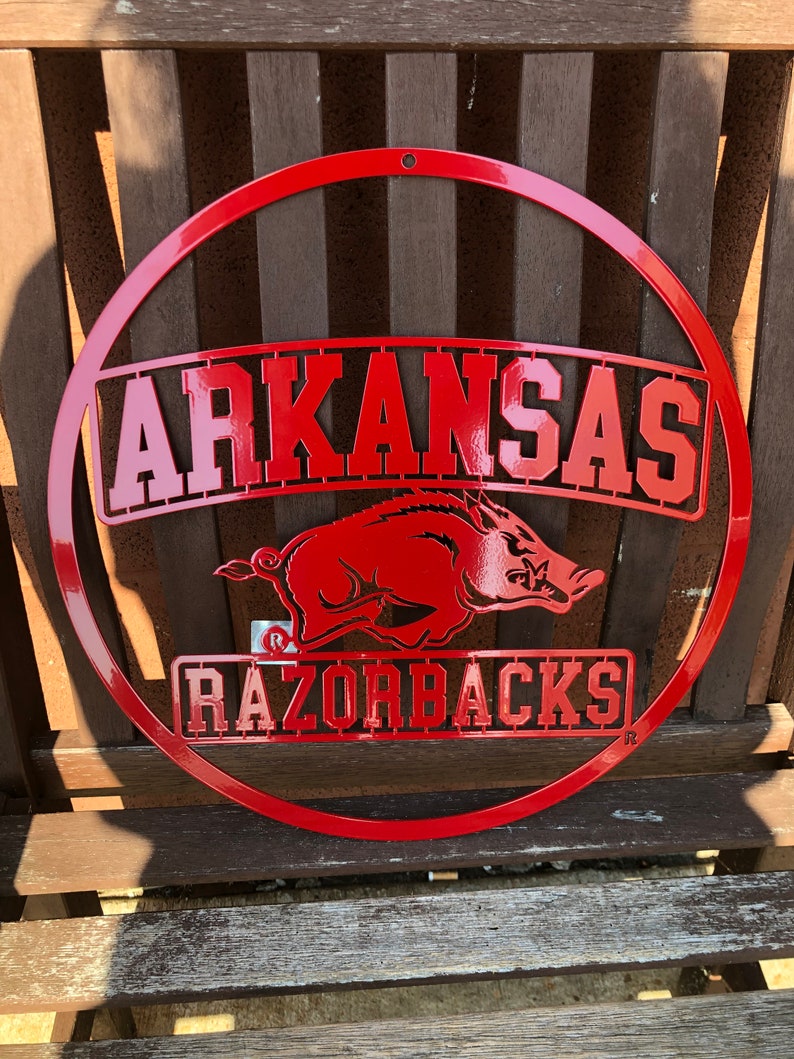 Arkansas Razorbacks Circle Wall Art - Etsy UK